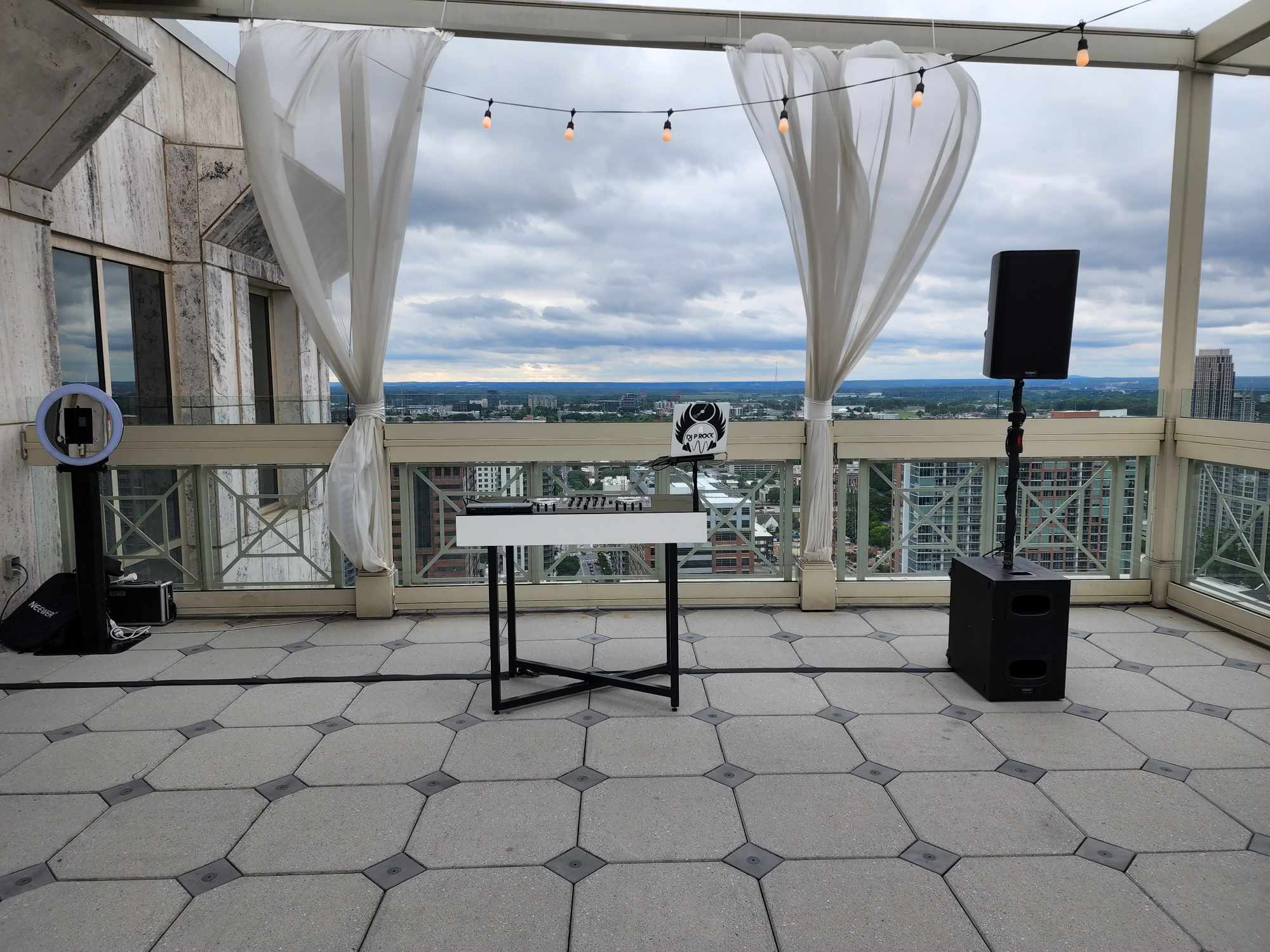 Atlanta Wedding DJ | 360 Photo Booth & LED Video Wall – DJ P Rock